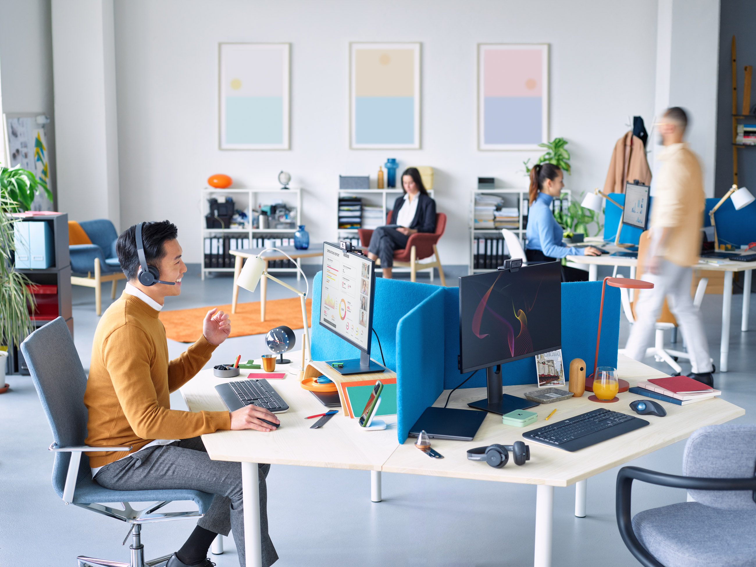 Afternoon drink at the Rally Bar